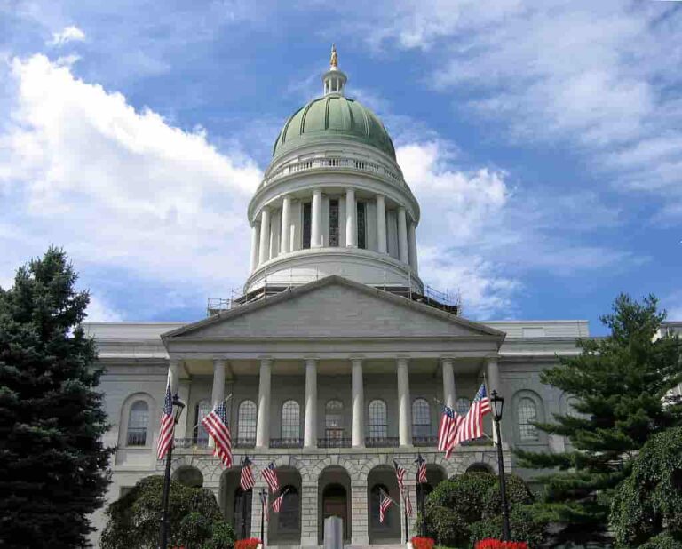 Capitol Buildings - 50 States