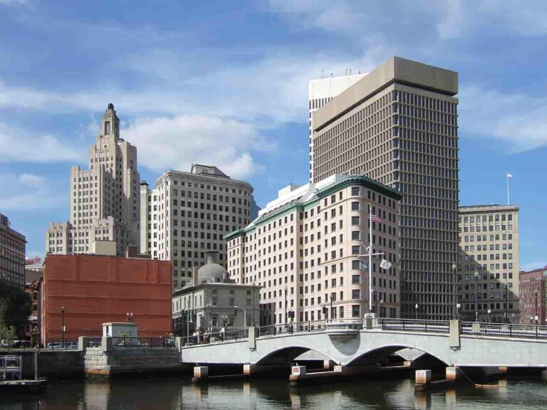 Quick Facts: Rhode Island - 50 States